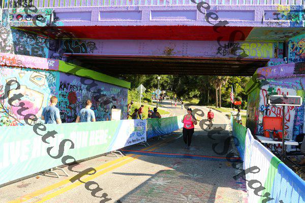 Graffiti Bridge Run 5K - Finish Trap 0820-0830 4 - StreetSafariPhoto