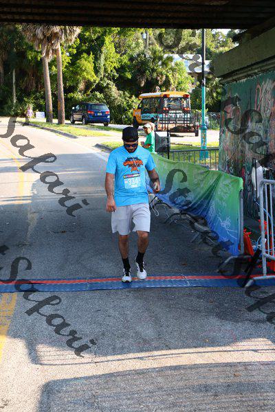 Graffiti Bridge Run 5K - Finish 0750-0800 1 - StreetSafariPhoto