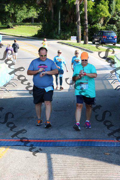 Graffiti Bridge Run 5K - Finish 0820-0830 1 - StreetSafariPhoto
