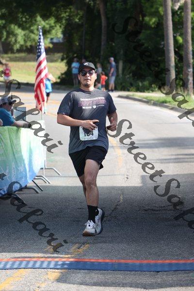 Graffiti Bridge Run 5K - Finish 0800-0810 - StreetSafariPhoto