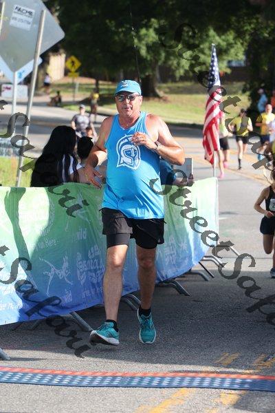 Graffiti Bridge Run 5K - Finish 0800-0810 - StreetSafariPhoto