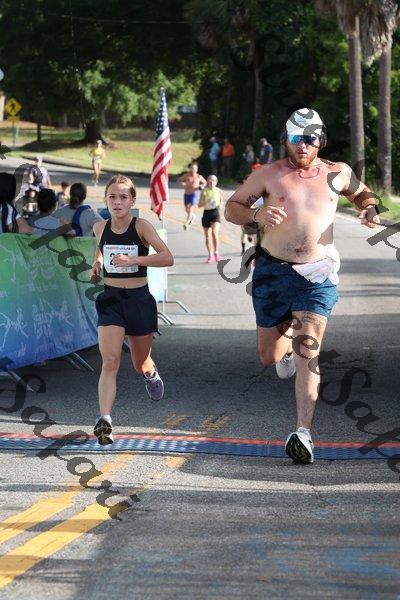 Graffiti Bridge Run 5K - Finish 0800-0810 - StreetSafariPhoto