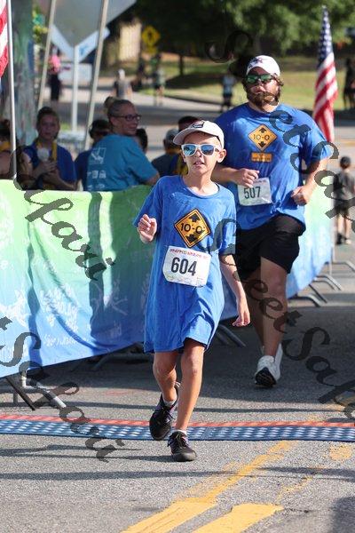 Graffiti Bridge Run 5K - Finish 0810-0820 - StreetSafariPhoto